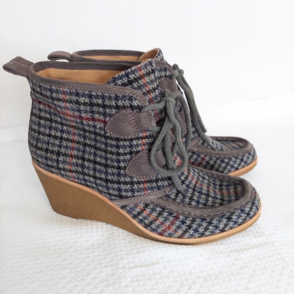 G.H. Bass & Co. | Shoes | Wool Look Wedge Shoes Houndstooth Lace Up ...